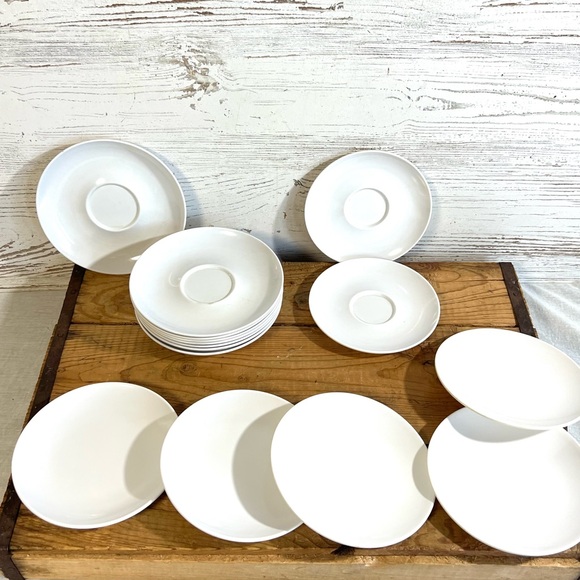 prolon | Dining | Vintage White Melmac Plastic Prolon Plates ...